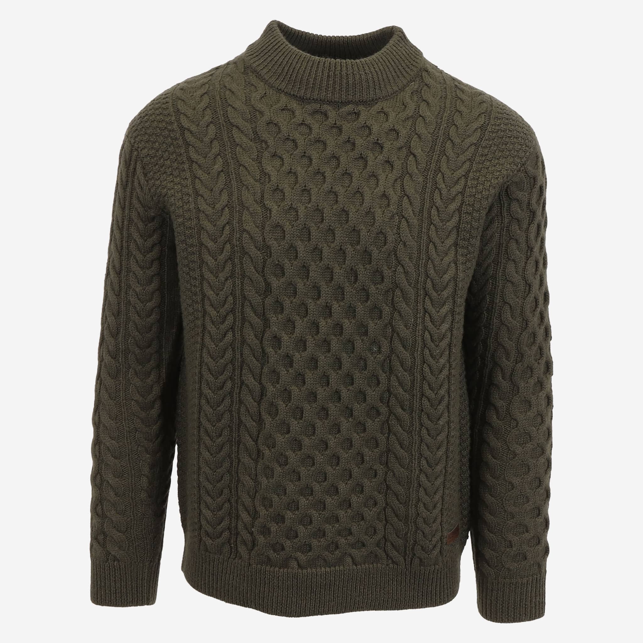 Traditional Nordic men’s knitted jumpers and turtlenecks